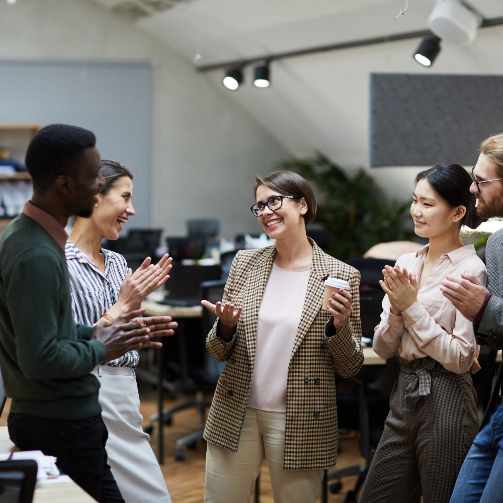 Administrative Professionals Day: 10 Ideas to Celebrate Your Team! | Cooleaf